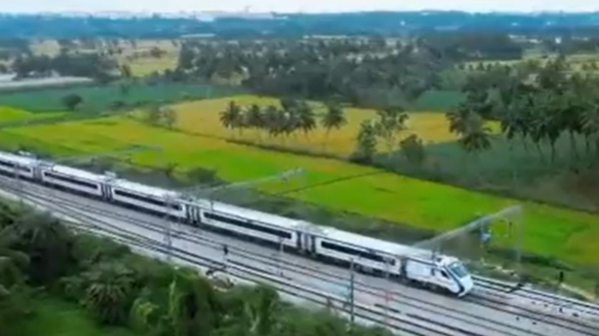 Video Of Chennai-Mysuru Vande Bharat Express Passing Through Majestic Stretch Goes Viral | Watch